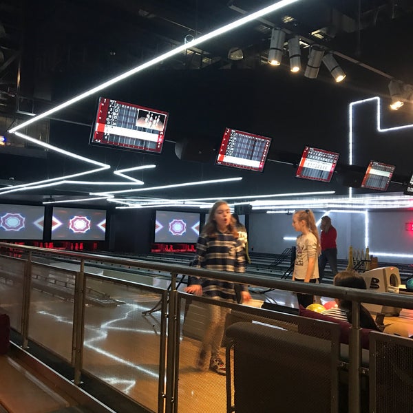 Strike Bowling Bar - Bowling Alley