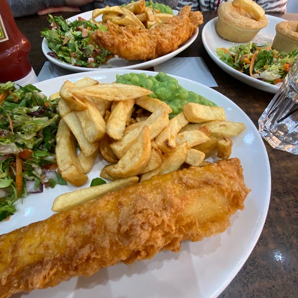 Golden Chippy - Fish & Chips Shop in London