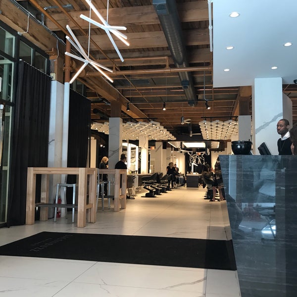 Salon Buzz River North - Hair Salon in River North
