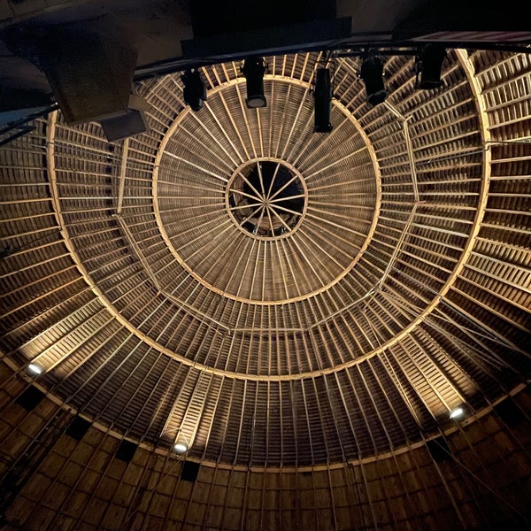 The Round Barn Theatre - Theater in Nappanee