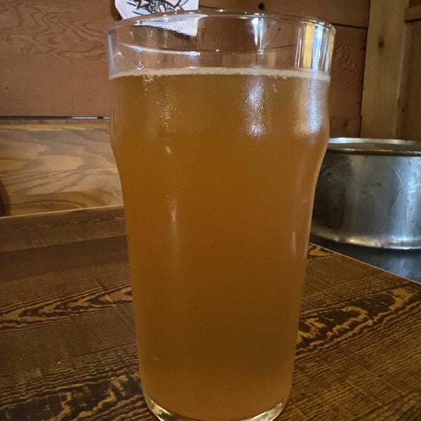 Lucky Labrador Beer Hall - 30 tips