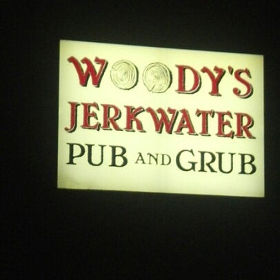 Woody's Jerkwater Pub - Bar