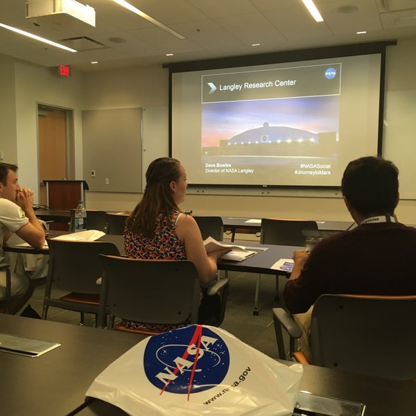 NASA Langley Research Center [LaRC] - Government Building in Hampton