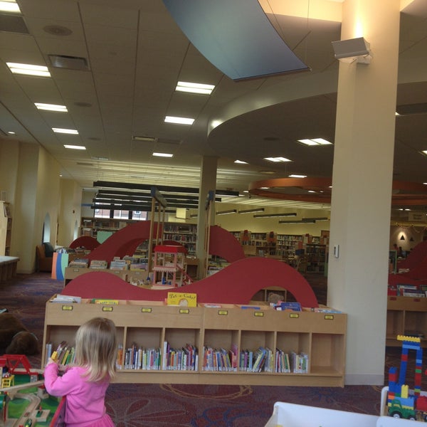 Wayne County Public Library - 220 W Liberty St