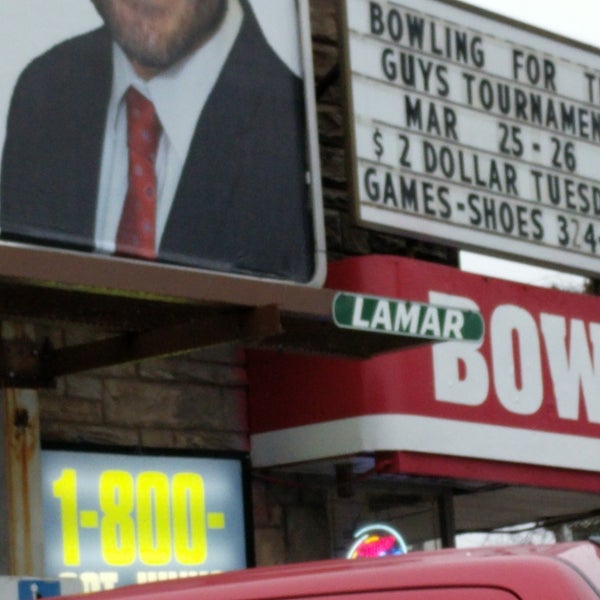Bowlmor Lanes - Bowling Alley