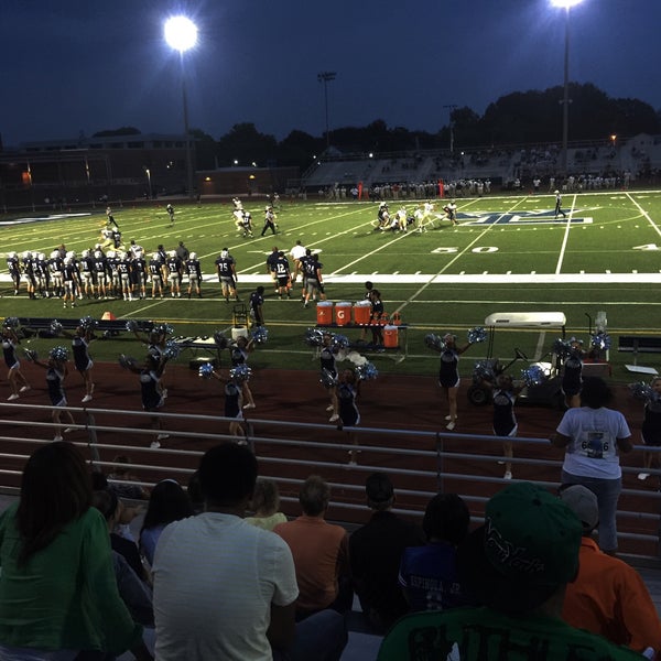 Washington-Liberty High School - High School in Ballston - Virginia Square