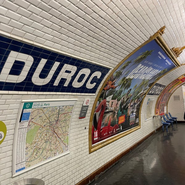 Métro Duroc [10,13] - Metro Station