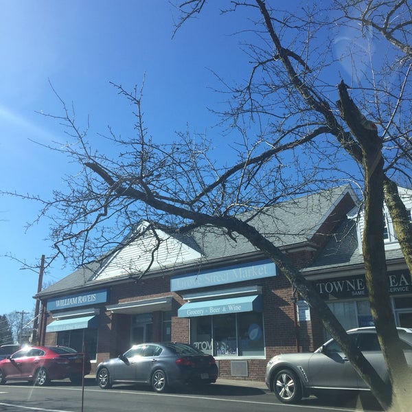 The Shops at Putterham - Miscellaneous Store in South Brookline