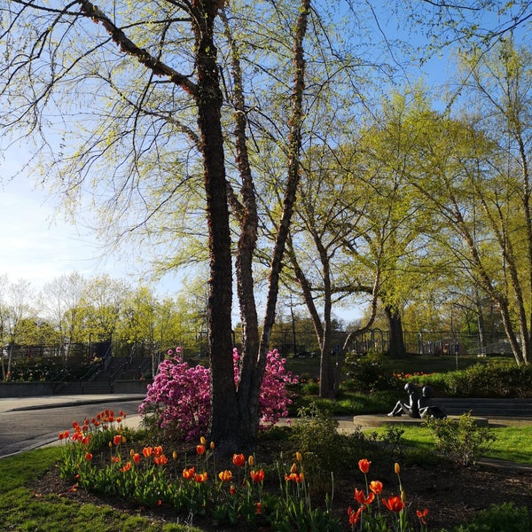 Edith C. Baker School - 205 Beverly Rd