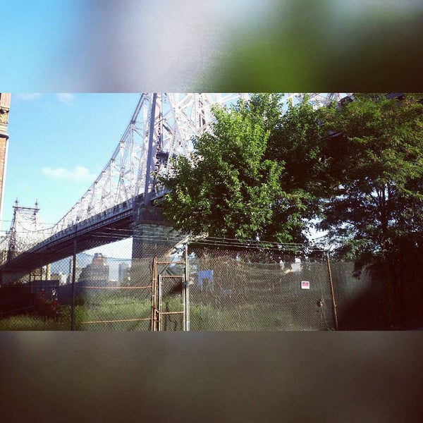 Bridge View Cafe (Now Closed) - American Restaurant in Long Island City