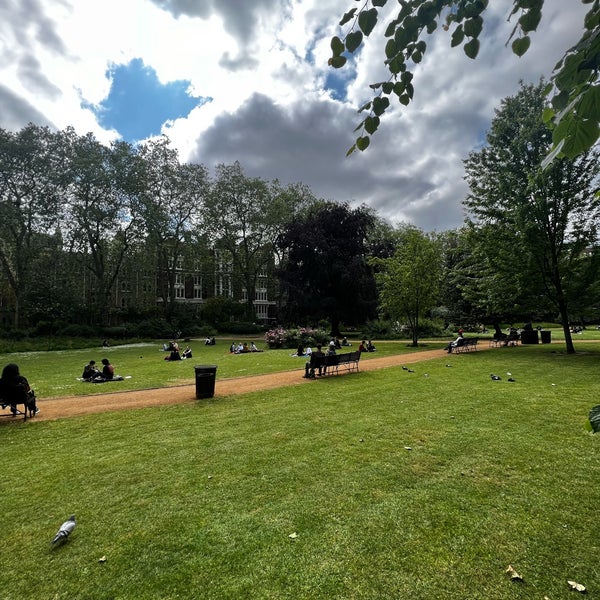 Gordon Square - Park