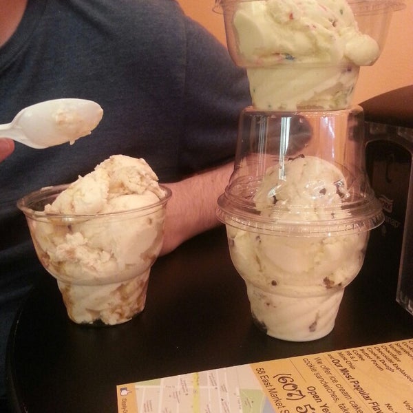 Dippity Do Dahs - Ice Cream Shop