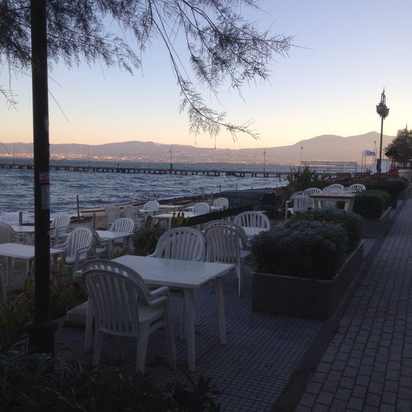 Παραλία Περαίας (Perea Beach) - Beach in Peraía
