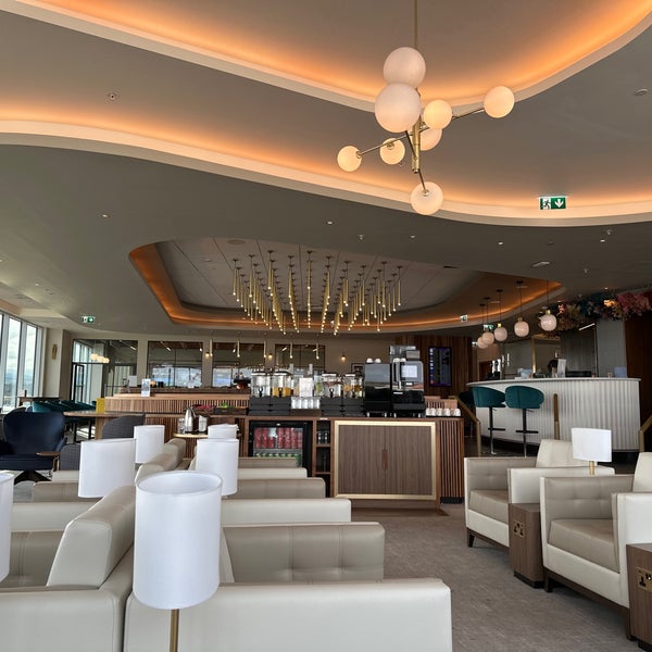 Plaza Premium - Airport Lounge in Edinburgh