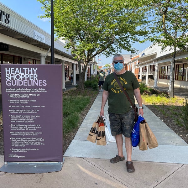 Photos at Leesburg Premium Outlets - Leesburg Corner - Leesburg, VA