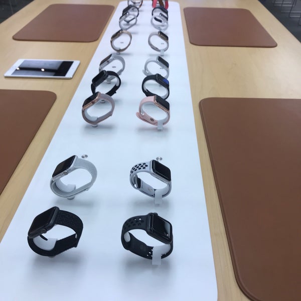 Apple Hornsby - Electronics Store in Hornsby