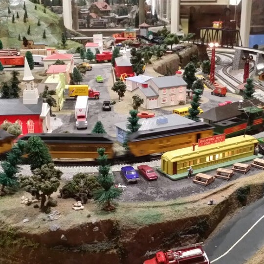 National Toy Train Museum - Museum in Strasburg