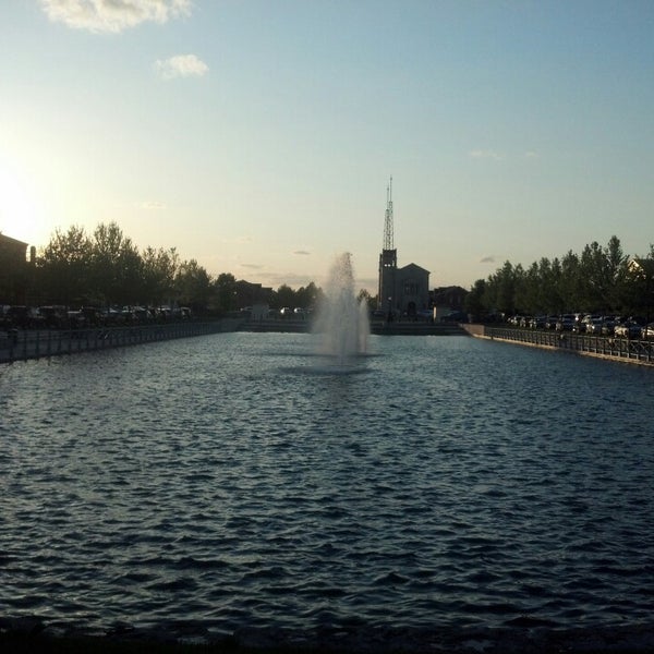 New Town at St. Charles - 12 tips from 699 visitors