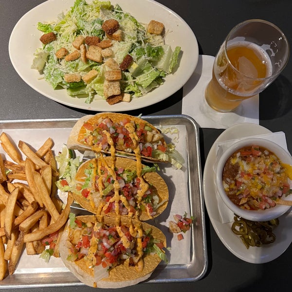 Rock Bottom Restaurant & Brewery - American Restaurant in Pruneyard