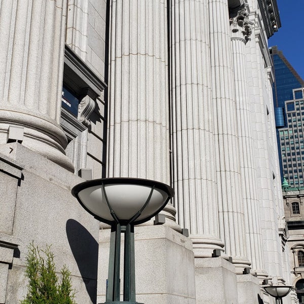 Photos at Édifice Sun Life - Ville-Marie - Montréal, QC