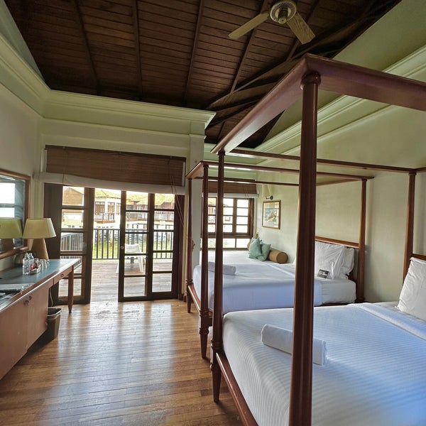 Avillion Premium Water Chalet Resort - 2 tips