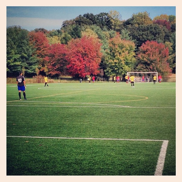 Howison Homestead Park - Park in Woodbridge