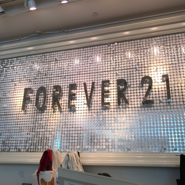 Forever 21 - 8 tips from 1206 visitors