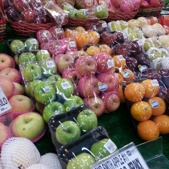 SM Savemore - Grocery Store in Manila