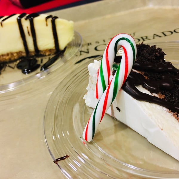 UNC: Holmes Dining Hall - College Cafeteria