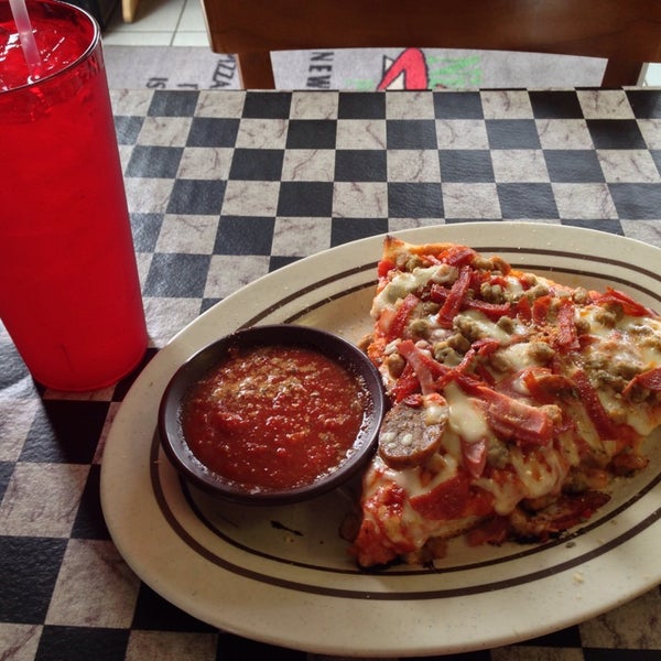 Hysen's Nizza Pizza - Pizza Place