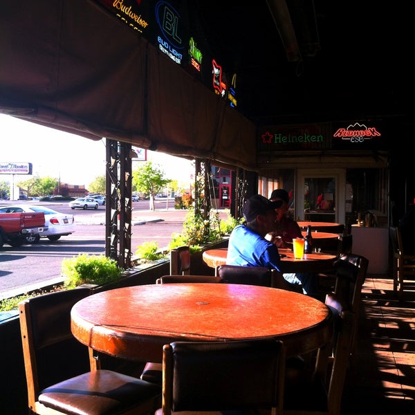 Billy's Long Bar - Sports Bar in Albuquerque