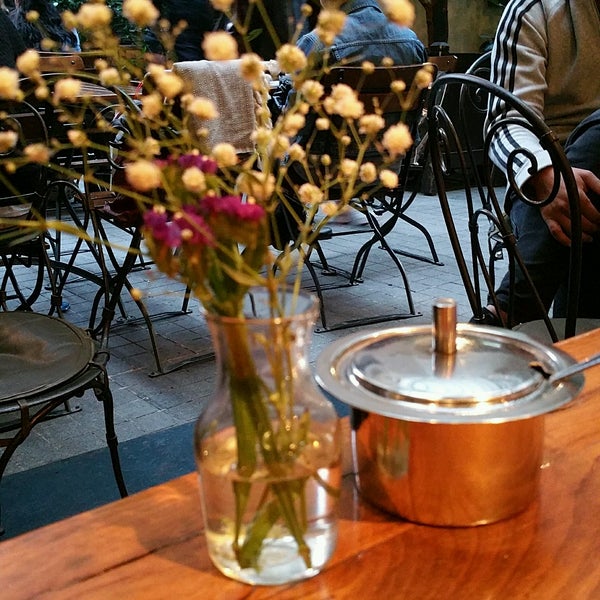 Ara Kafe - Tomtom - 1098 tips from 70327 visitors