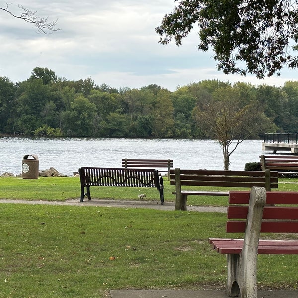 King George II Inn - 102 Radcliffe St