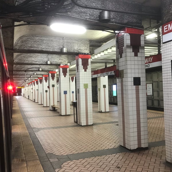 MBTA Broadway Station - D Street - West Broadway - 13 tips