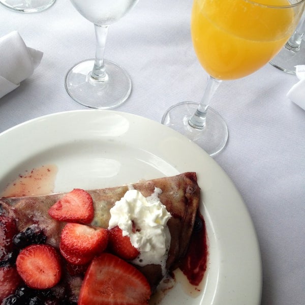 Photos at Frog Bar & Grill at the Glenn Annie Golf Course - Goleta, CA