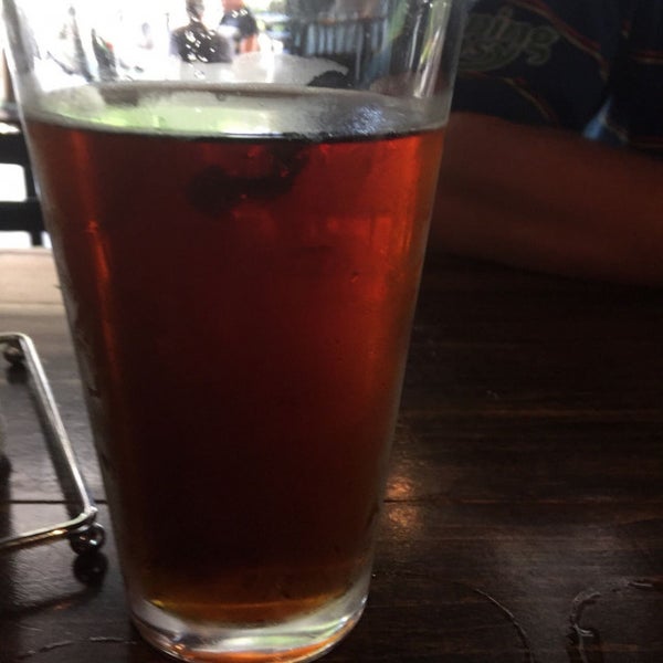 Bout Time Pub & Grub - Bar Olahraga di West Highland