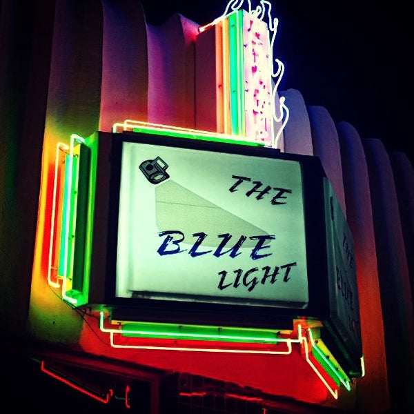 List 91+ Pictures The Blue Light Live Photos Excellent