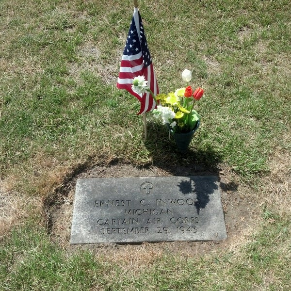Photos At Perry Mount Park Cemetery Crematory Pontiac Mi