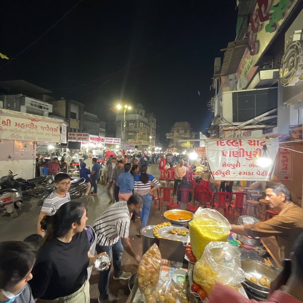 Manek Chowk - 32 tips from 692 visitors