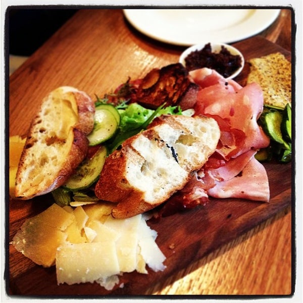 The Salty Pig - New American Restaurant in Boston