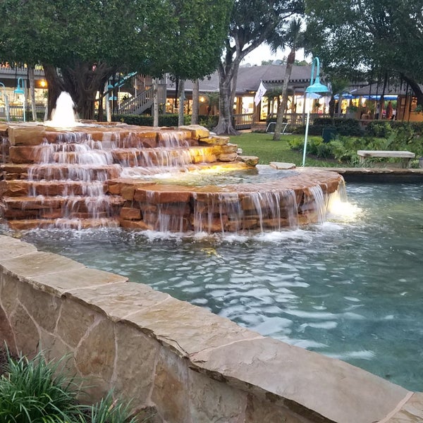 Periwinkle Place - Shopping Mall