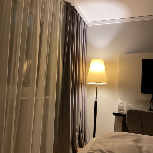 Holiday Inn - Hotel