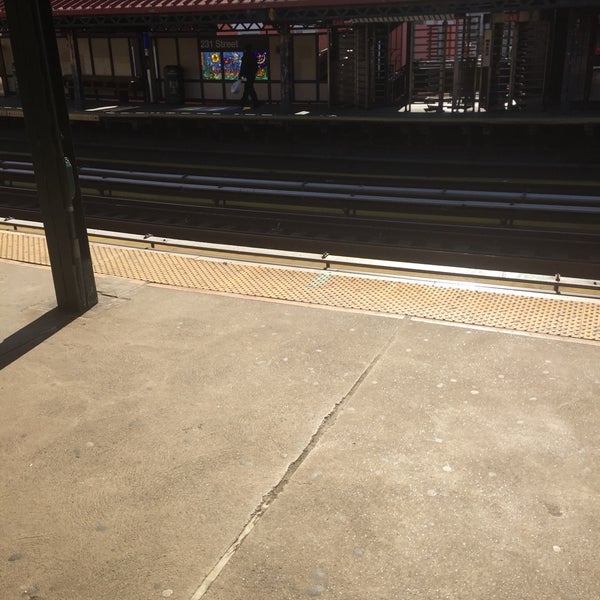 Photos at MTA Subway - 231st St (1) - Metro Station in Kingsbridge