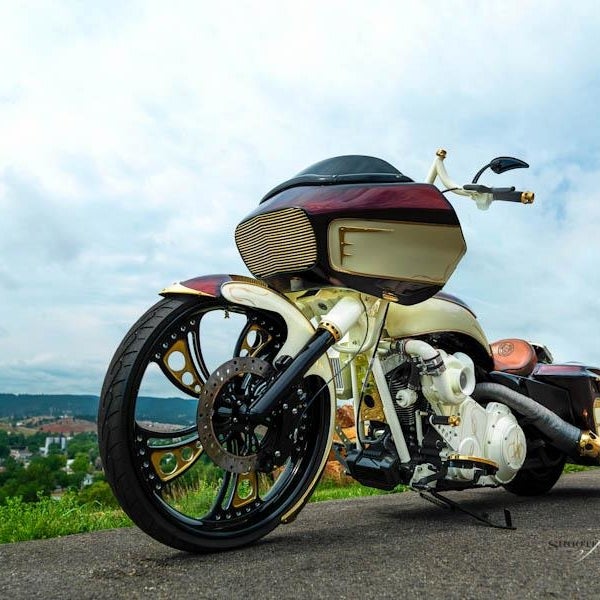 Azzkikr Cadillac Bagger