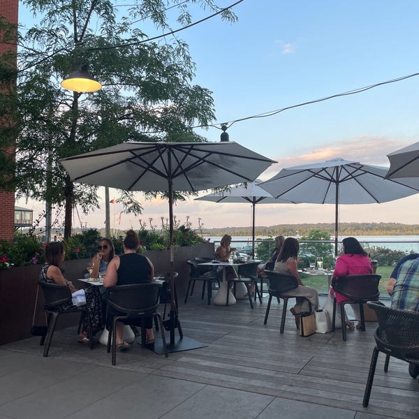 Hummingbird Bar & Kitchen - Old Town - Alexandria, VA