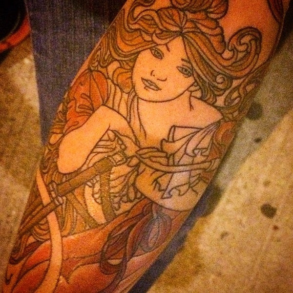 Valor Tattoo - Tattoo Parlor