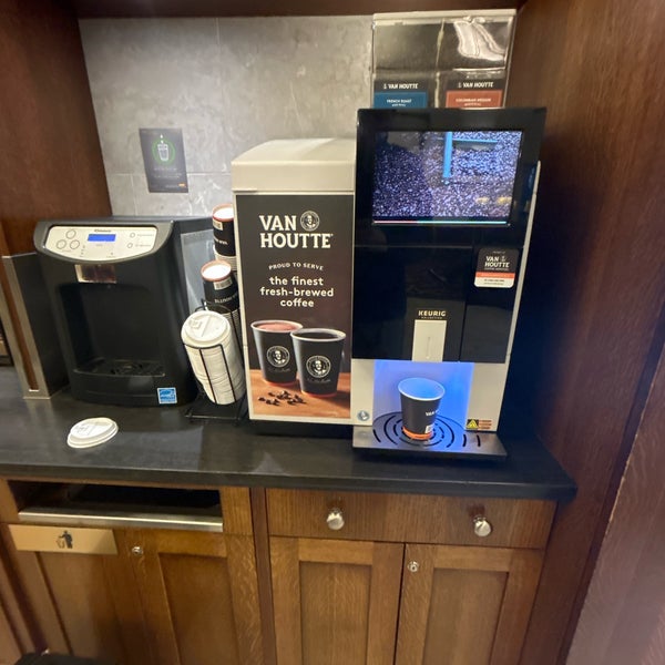 VIA Rail Business Lounge - Union Station - Financial District - Toronto, ON