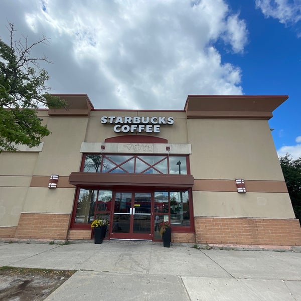 Starbucks - City Centre - 189 Rathburn Rd W