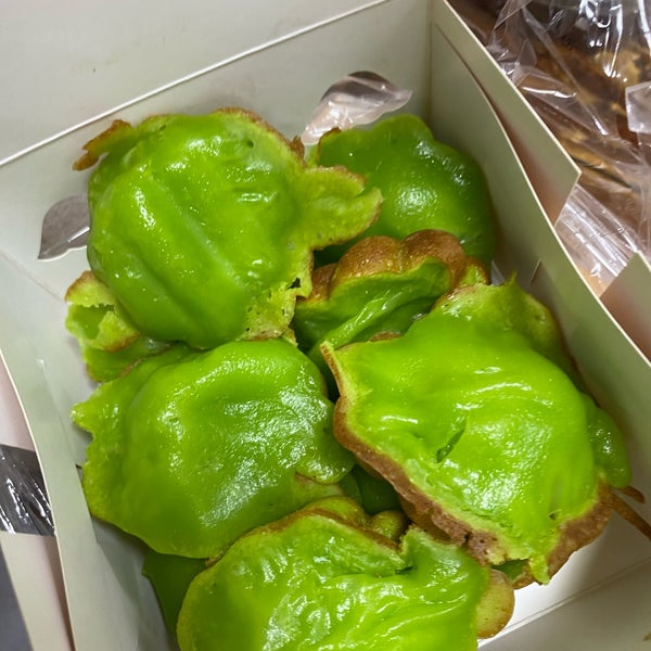 ขนมครกใบเตย (Siam Pandan) - Siam Square Soi 4