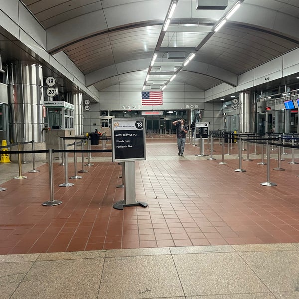 South Station Bus Terminal - Downtown Boston - 700 Atlantic Ave